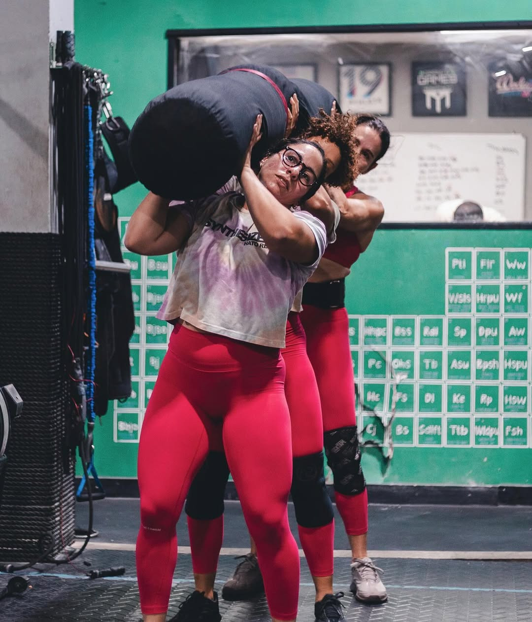 leginassrt 373B - Gifyu